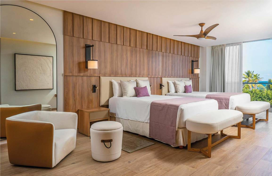 Club Platinum Presidential Suite Two-bedroom | Grand Sirenis Riviera ...